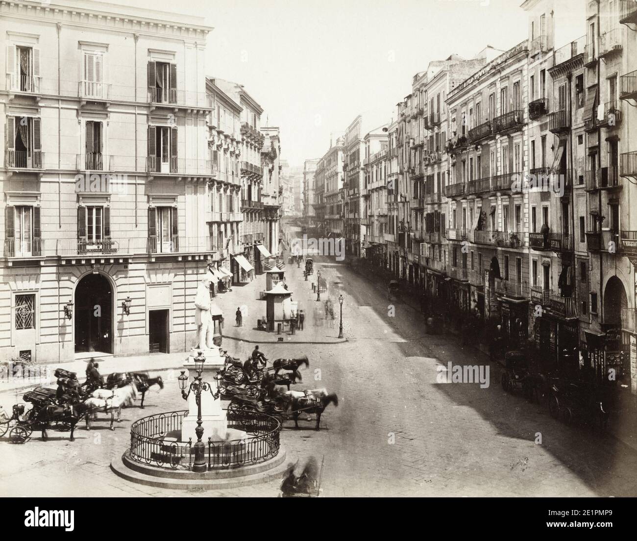 Naples italy old town 1900 hi-res stock photography and images - Alamy