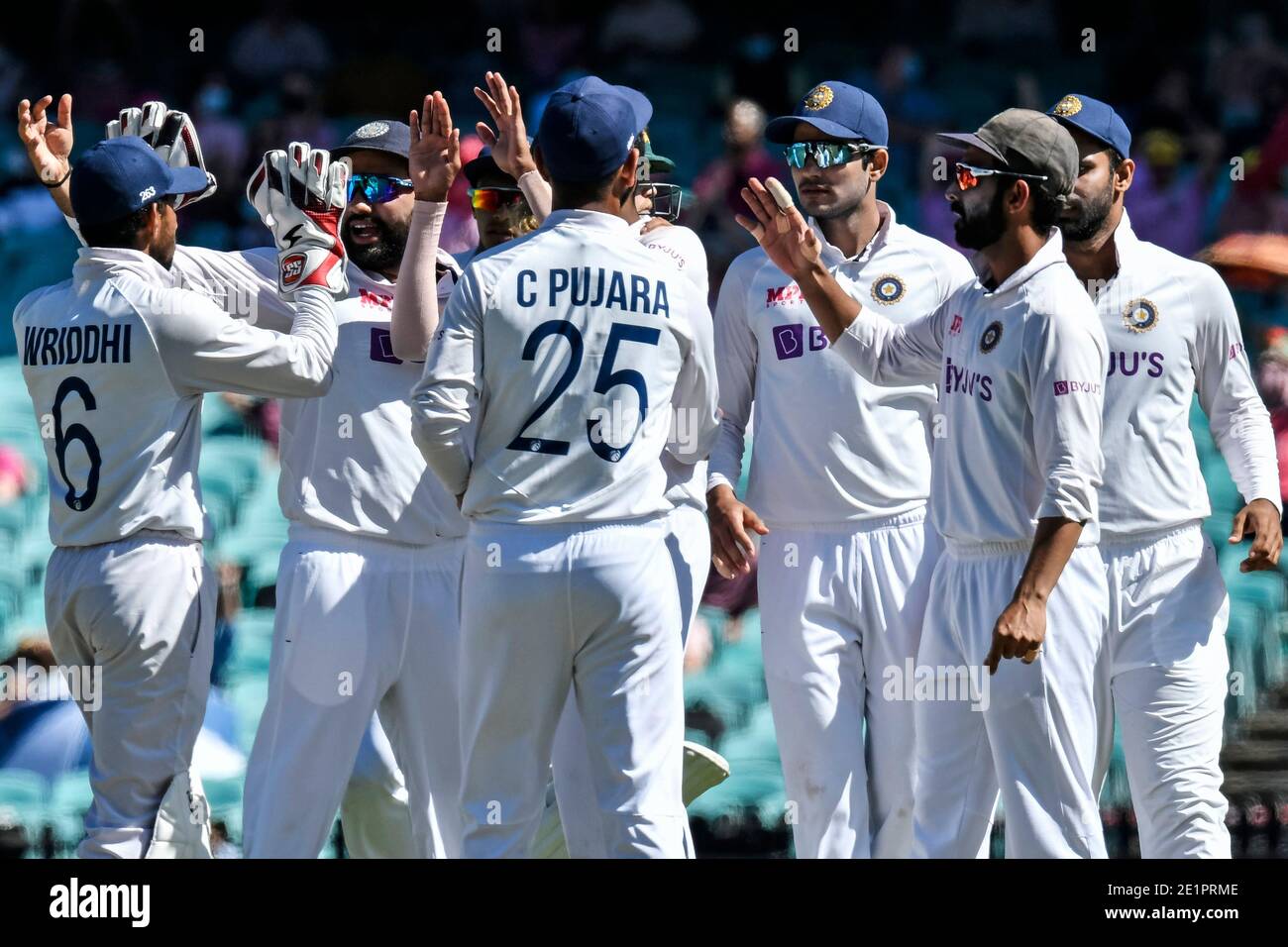 Indian test team celebrate hi-res stock photography and images - Alamy