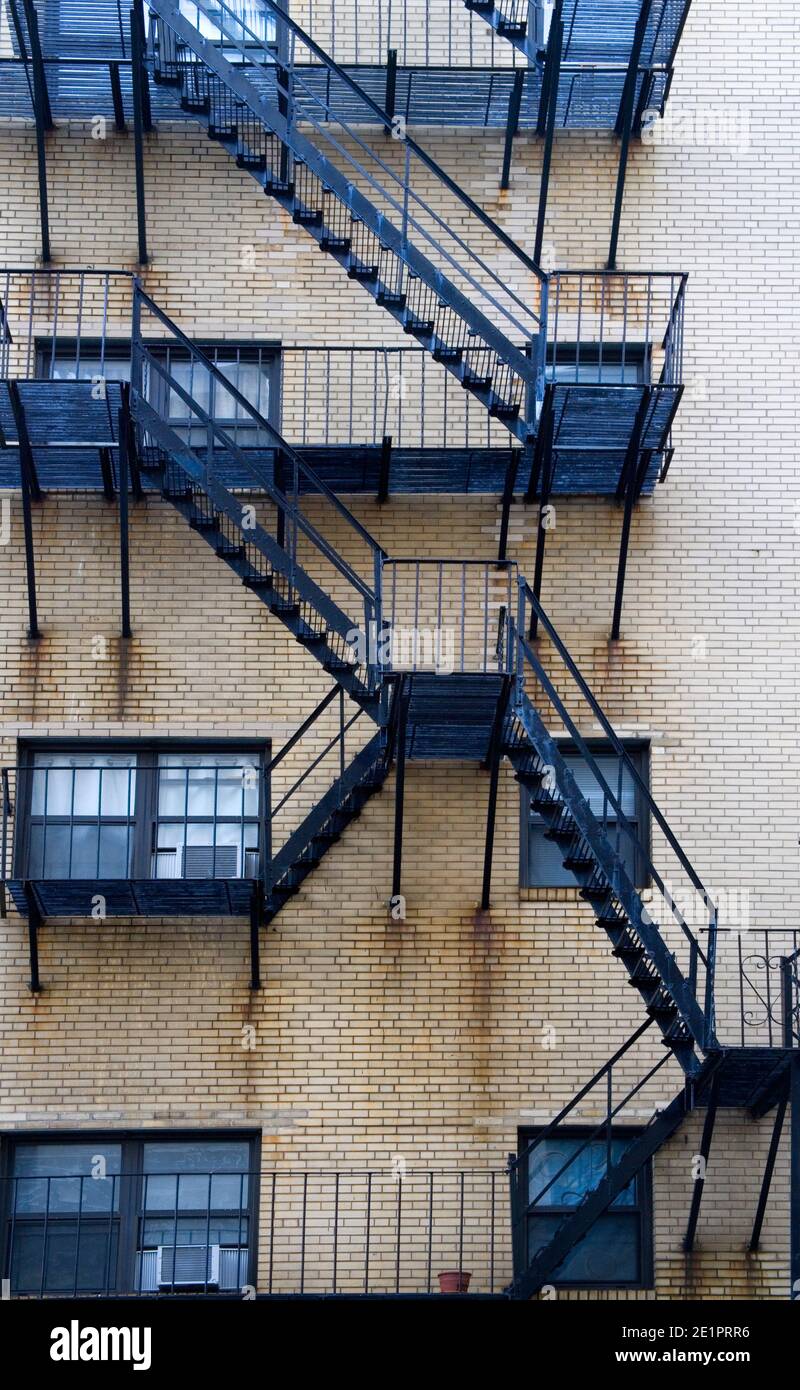 External escape ladder hi-res stock photography and images - Alamy