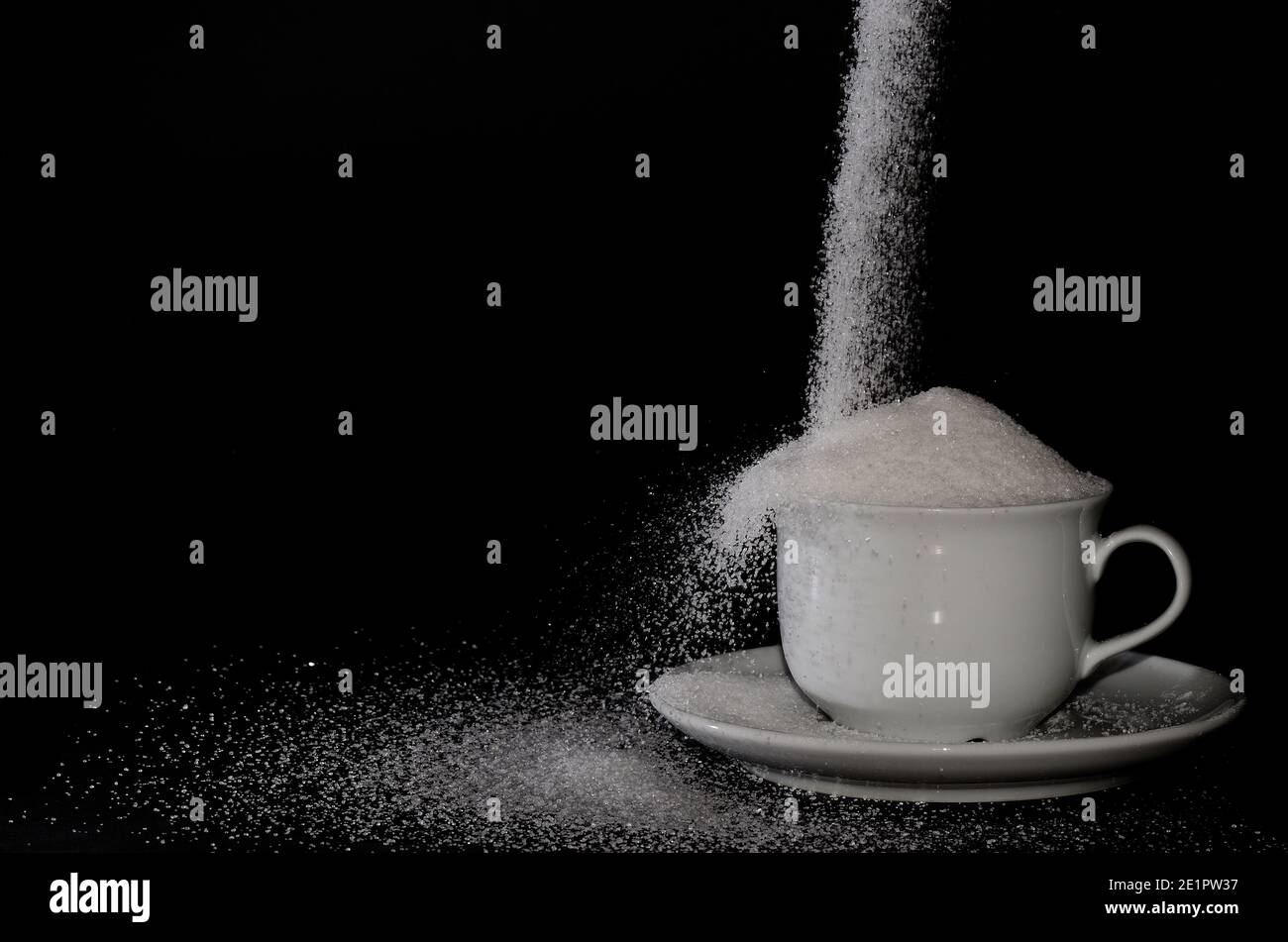 Full white cup sugar hi-res stock photography and images - Alamy