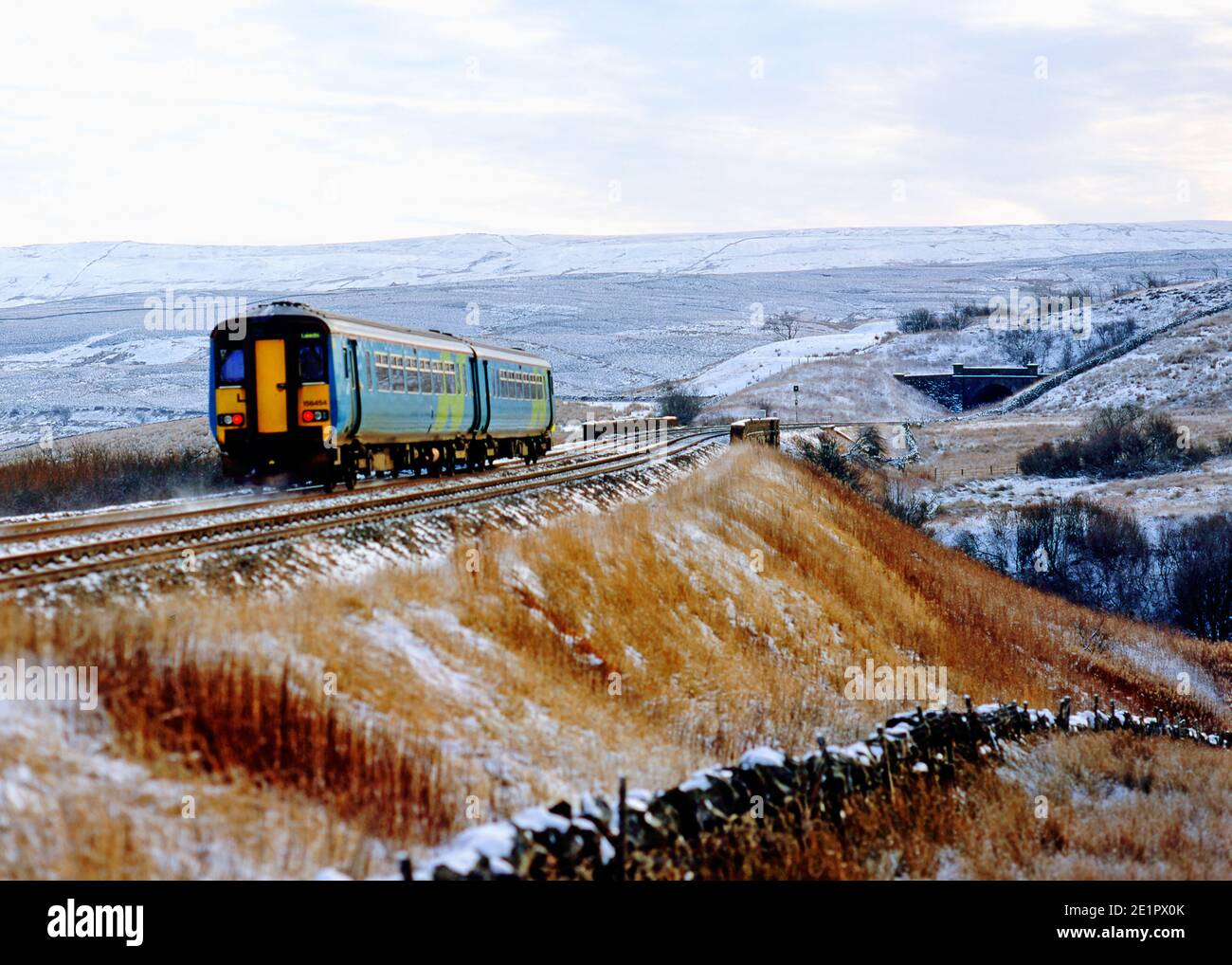 Class 156 Sprinter at Lunds, Settle to Carlisle railway, England Stock ...