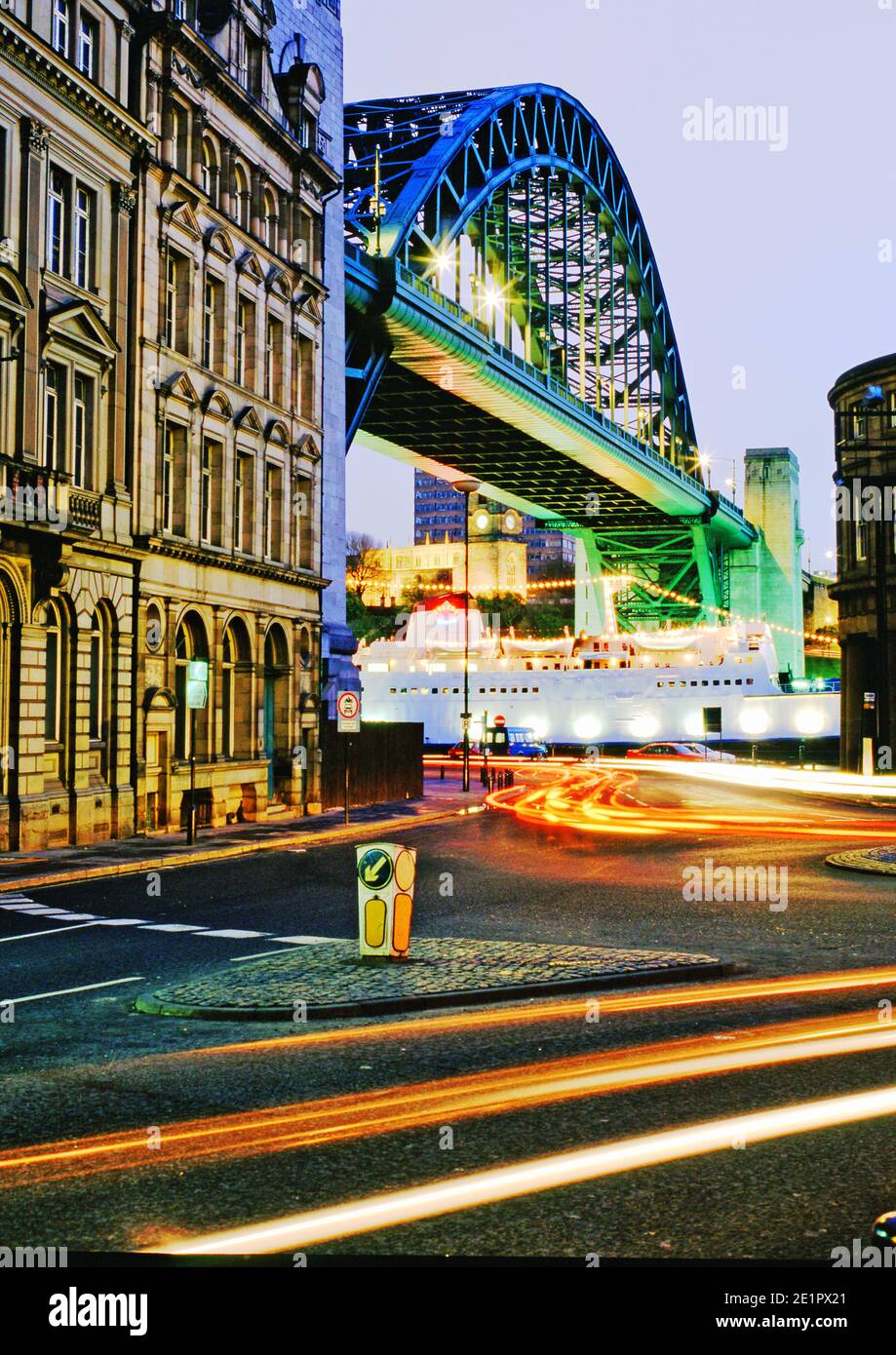 Tyne Bridge and Tuxedo Royale nightclub boat, Newcastle upon Tyne ...