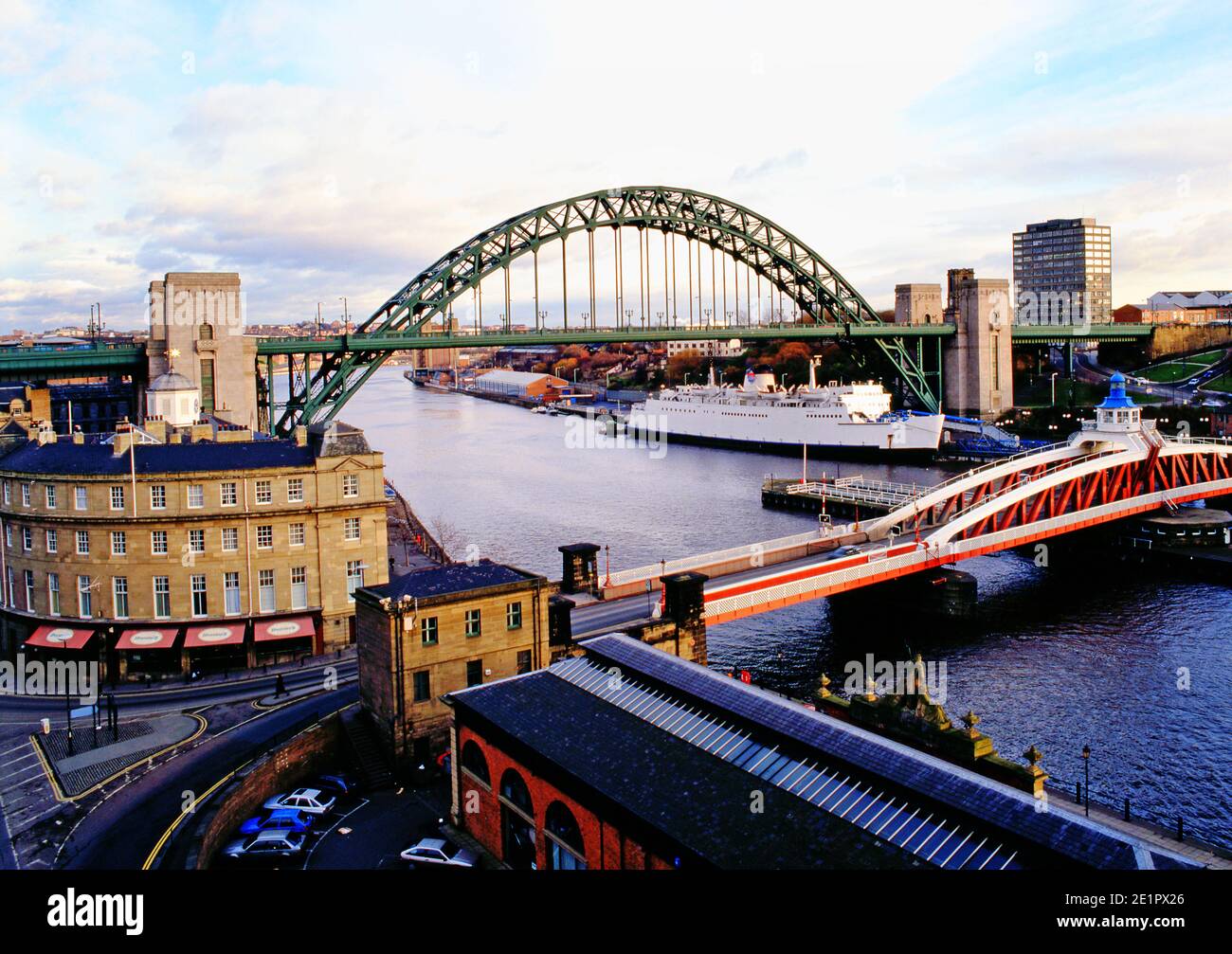 Tyne Bridge and Tuxedo Royale nightclub boat, Newcastle upon Tyne ...