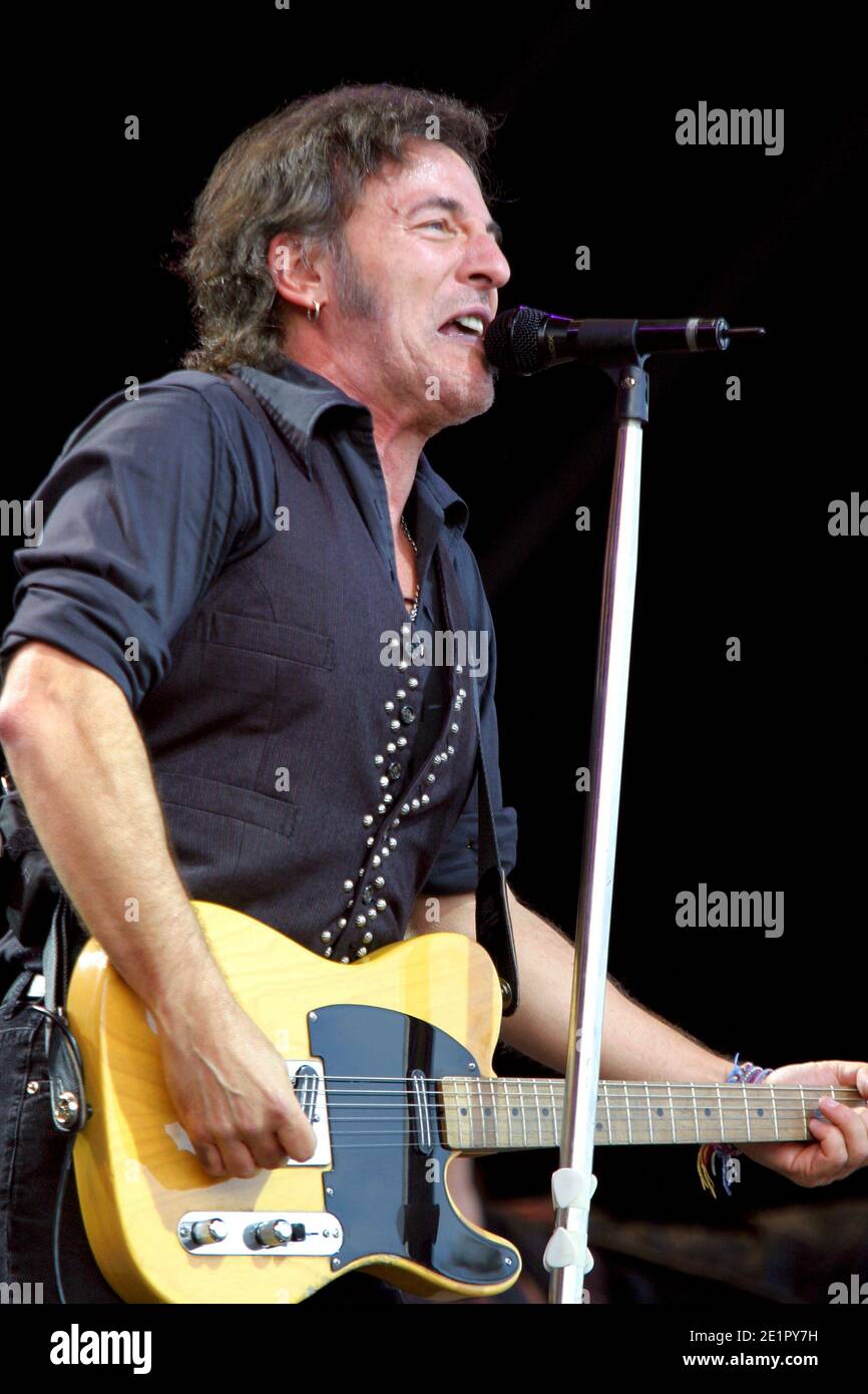 Springsteen 2003 hi-res stock photography and images - Alamy