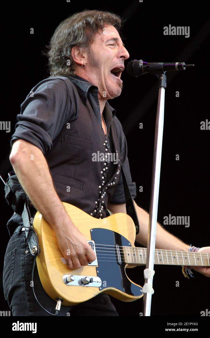 Springsteen 2003 hi-res stock photography and images - Alamy