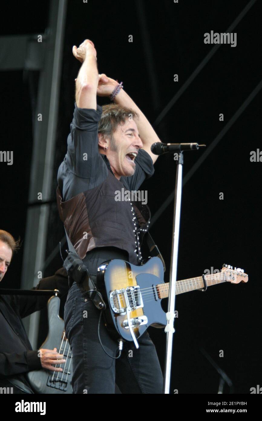 Springsteen 2003 hi-res stock photography and images - Alamy