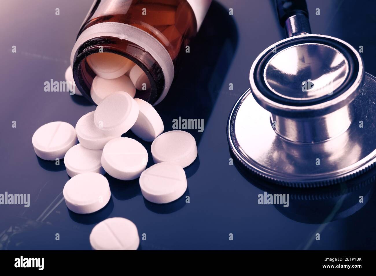 Medical concept with scattered pills on the CT scan Stock Photo - Alamy
