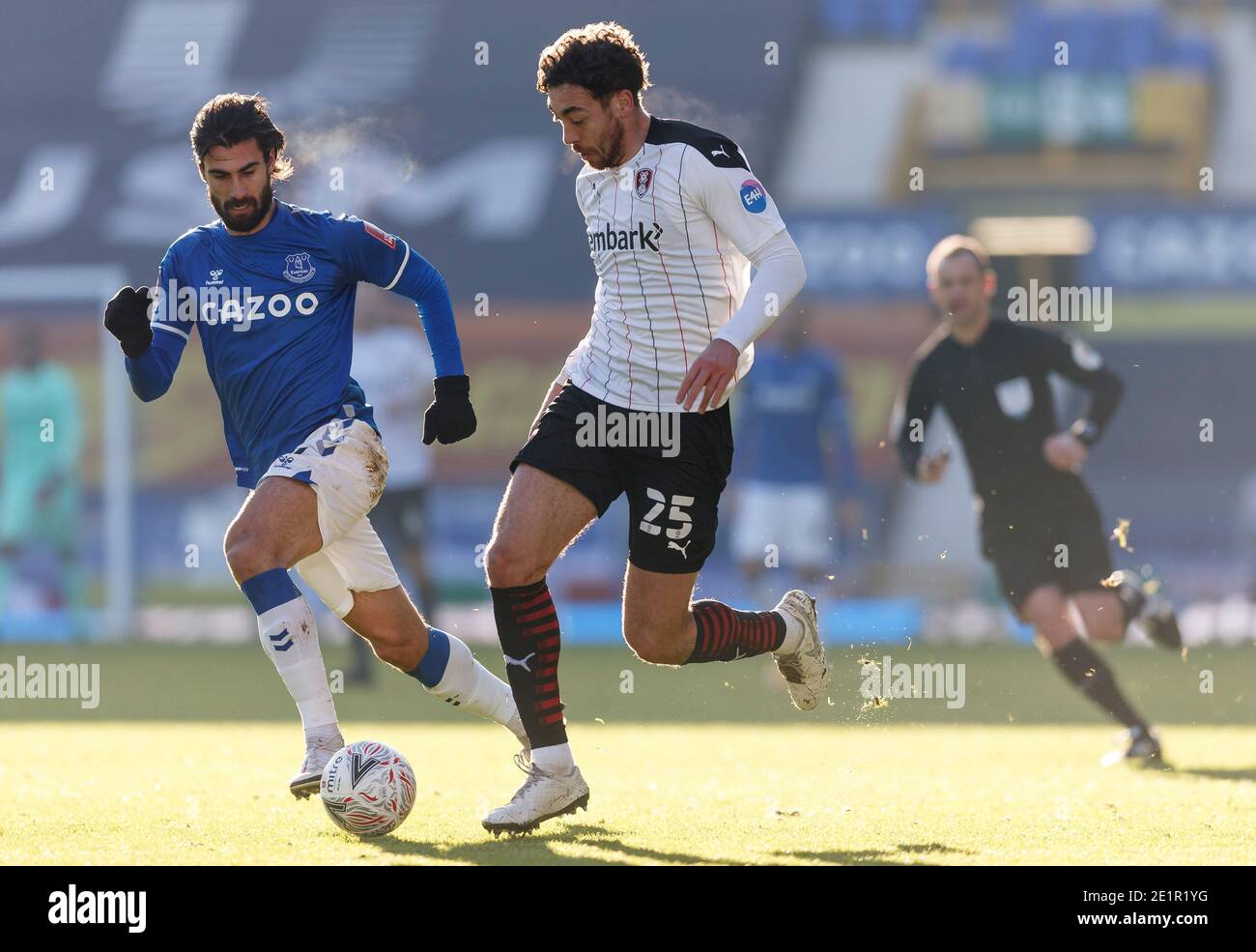 Matt crooks hi-res stock photography and images - Alamy