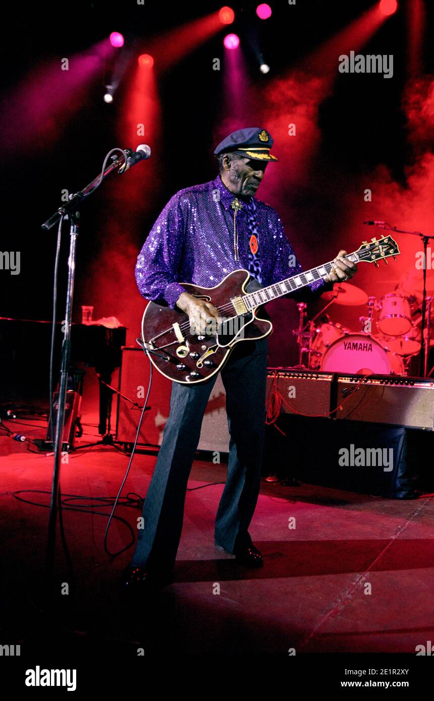 Father of rock and roll chuck berry hi-res stock photography and images ...