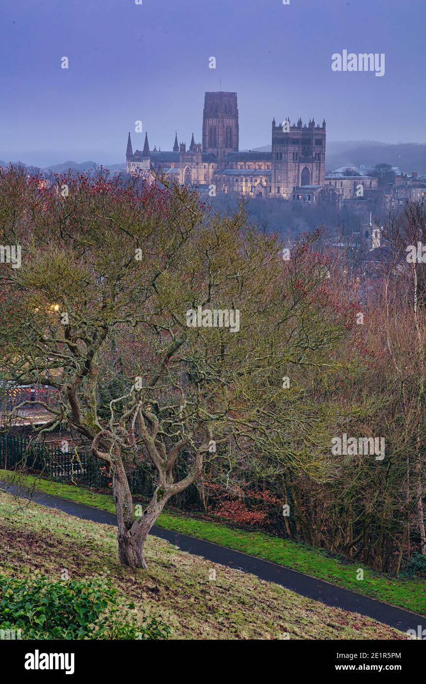 Durham skyline hi-res stock photography and images - Alamy