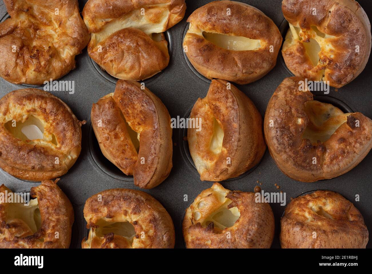 Golden brown yorkshire puddings hi-res stock photography and images - Alamy