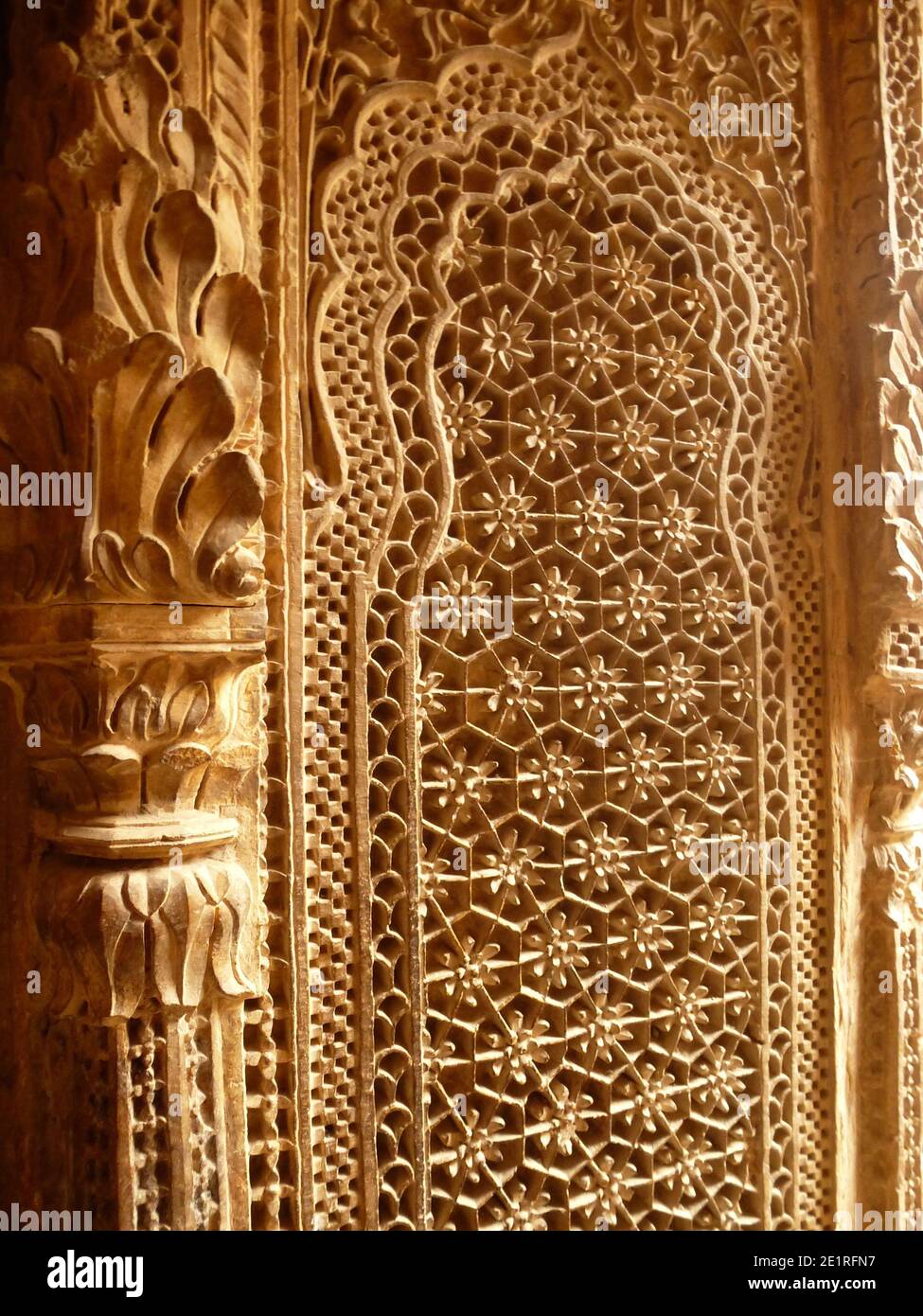 Traditional jali window at Patwa haveli in Jaisalmer Stock Photo - Alamy