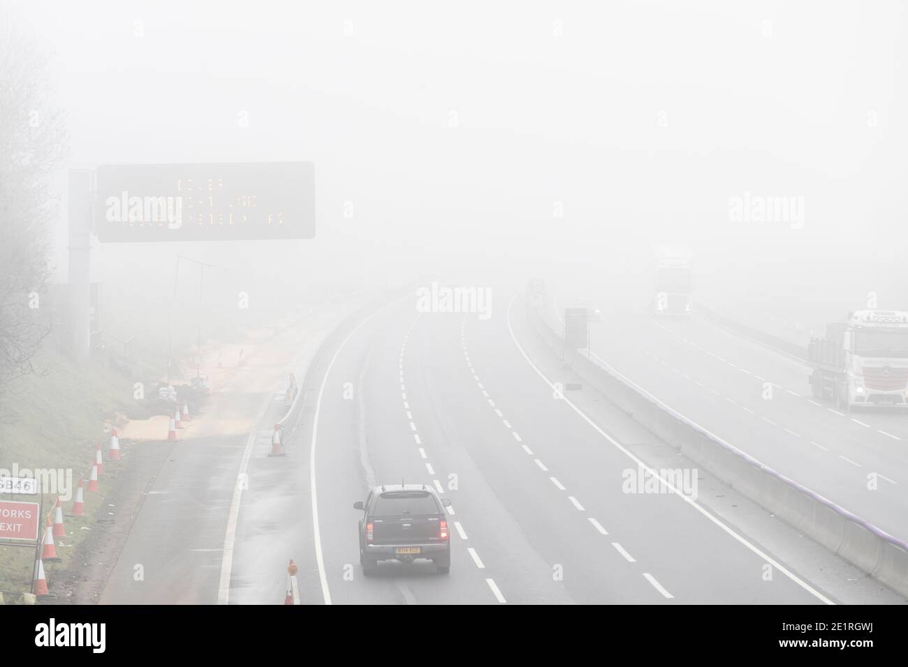 Smart motorway signs hi-res stock photography and images - Alamy
