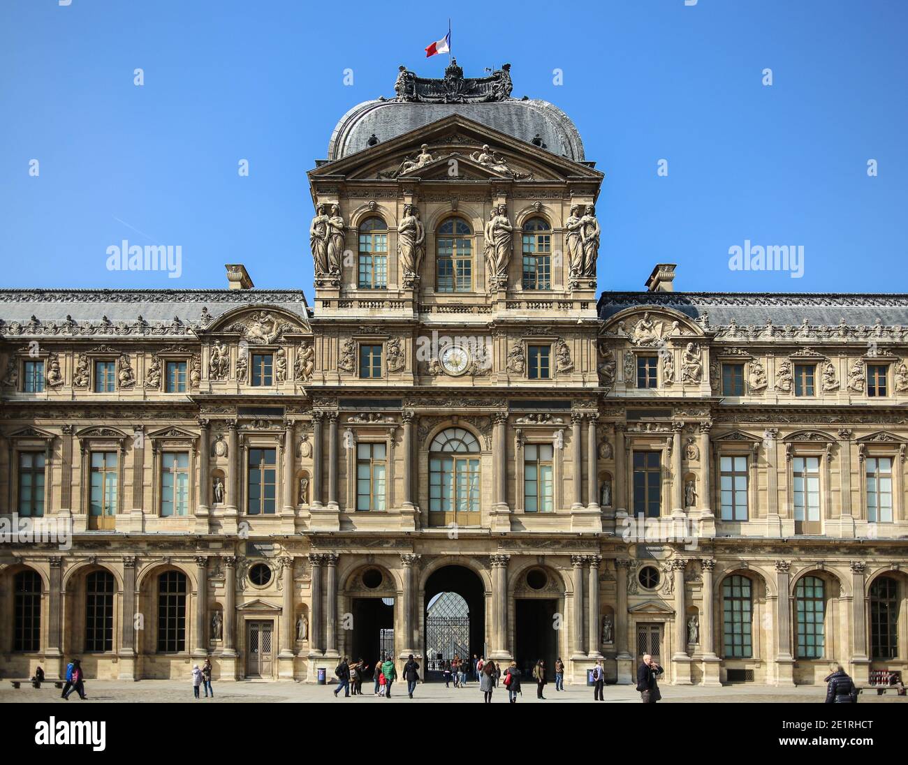 Louvre building hi-res stock photography and images - Alamy