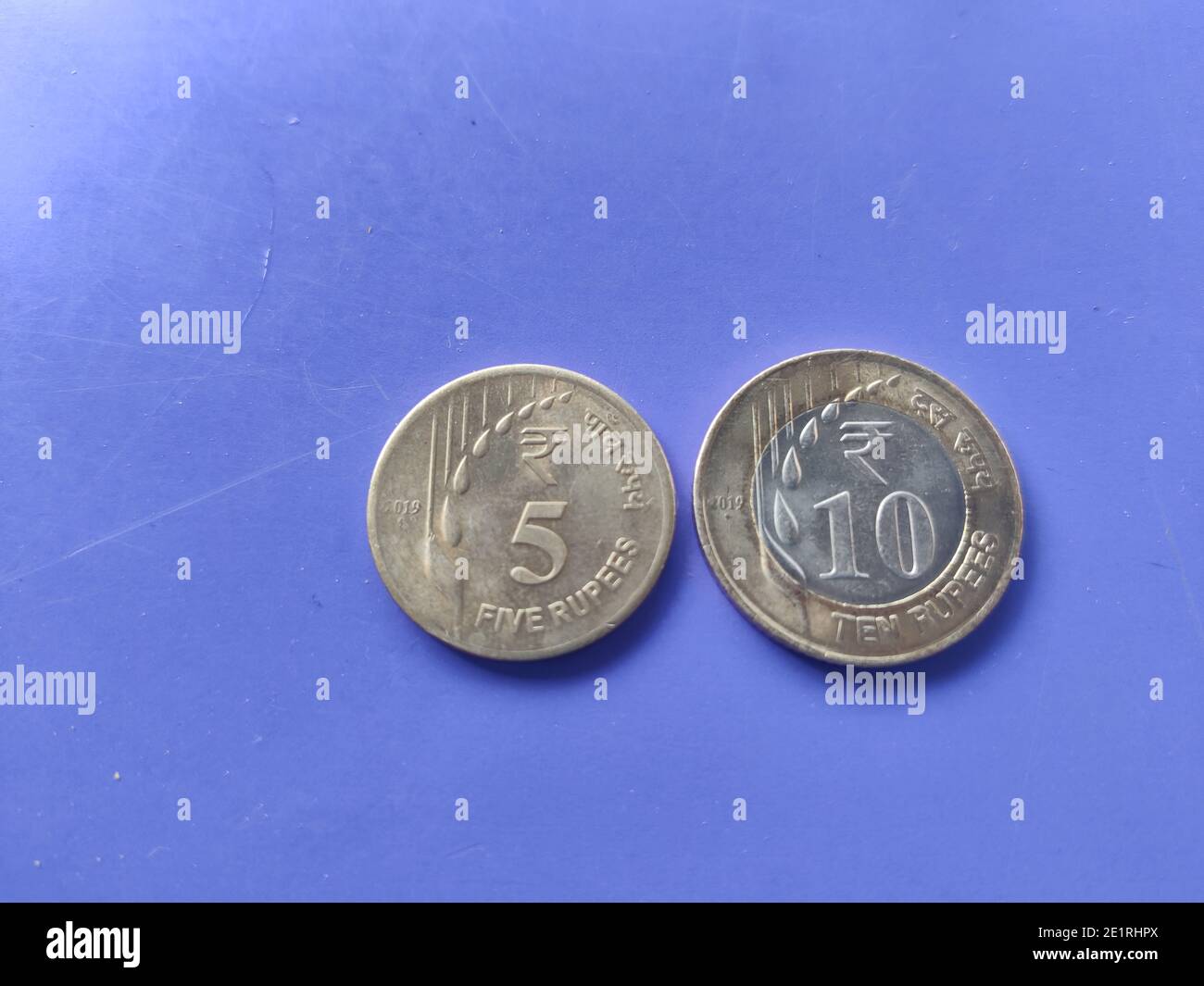 Indian currency coins hi-res stock photography and images - Alamy
