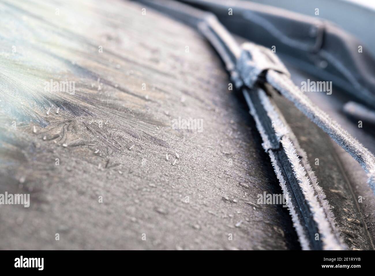 Car windscreen frozen hi-res stock photography and images - Alamy