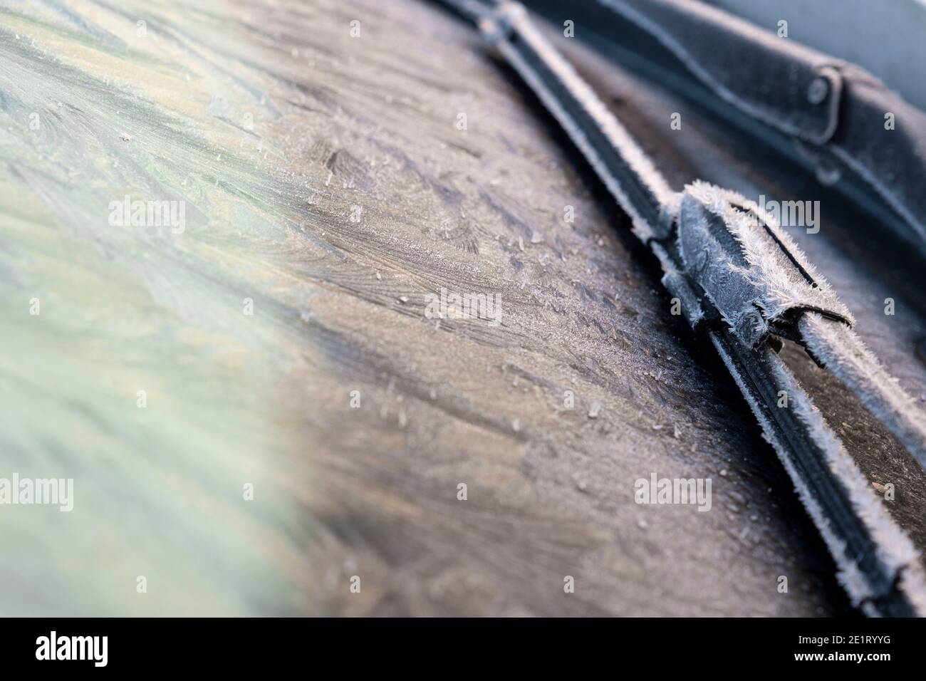 Car windscreen frozen hi-res stock photography and images - Alamy