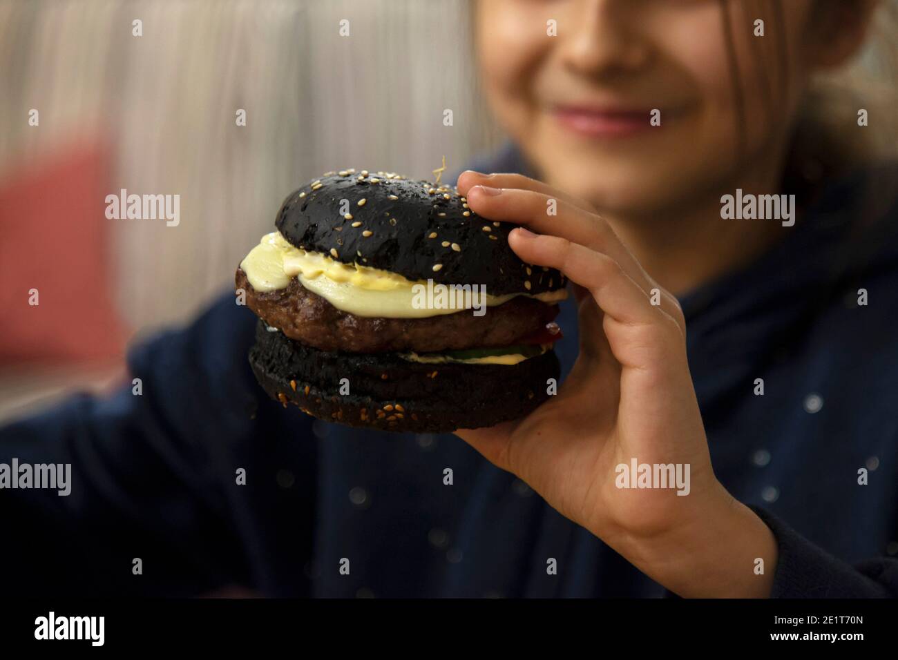 Black cheeseburger hi-res stock photography and images - Alamy