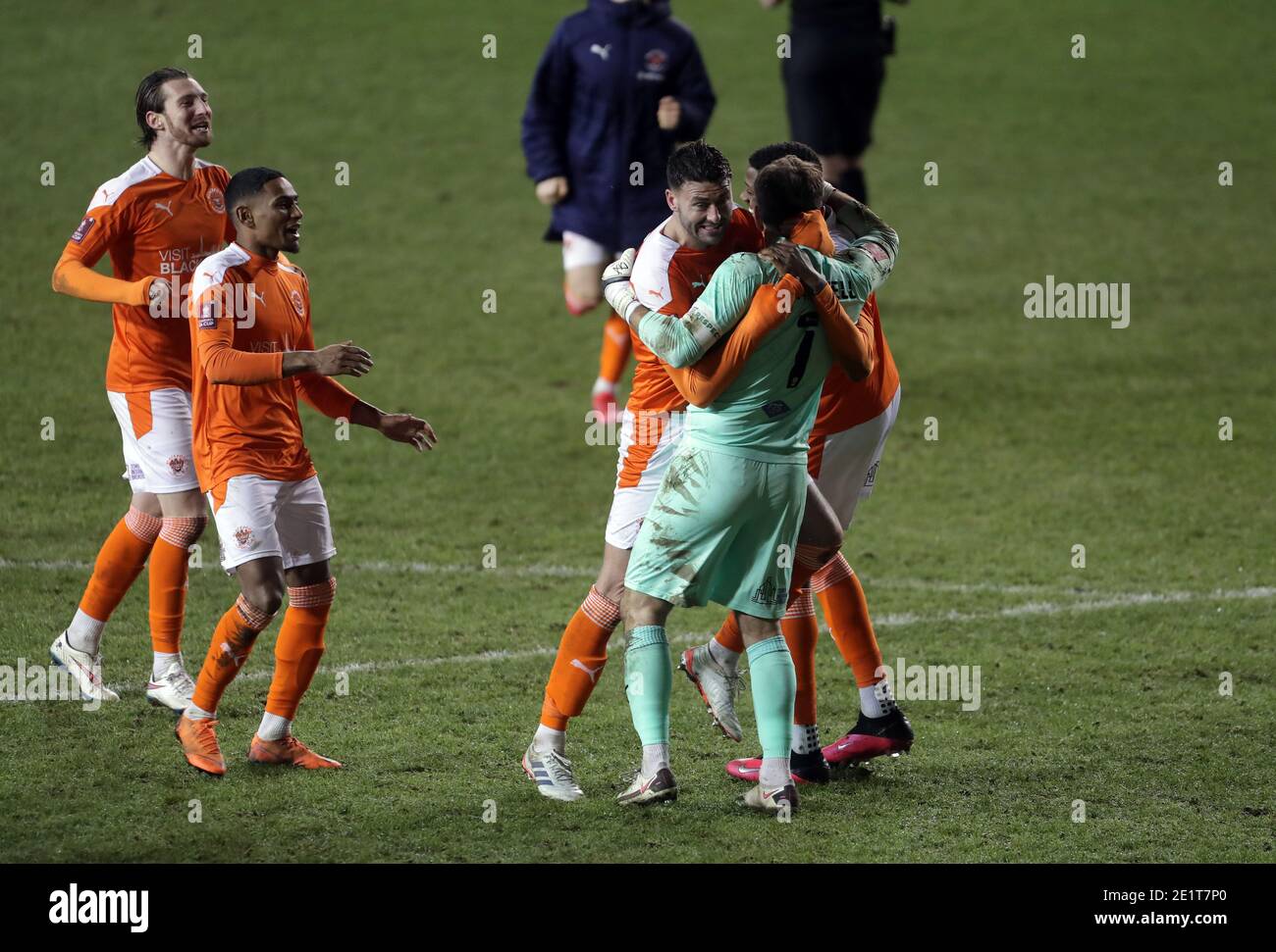 Chris maxwell blackpool penalty hi-res stock photography and images - Alamy