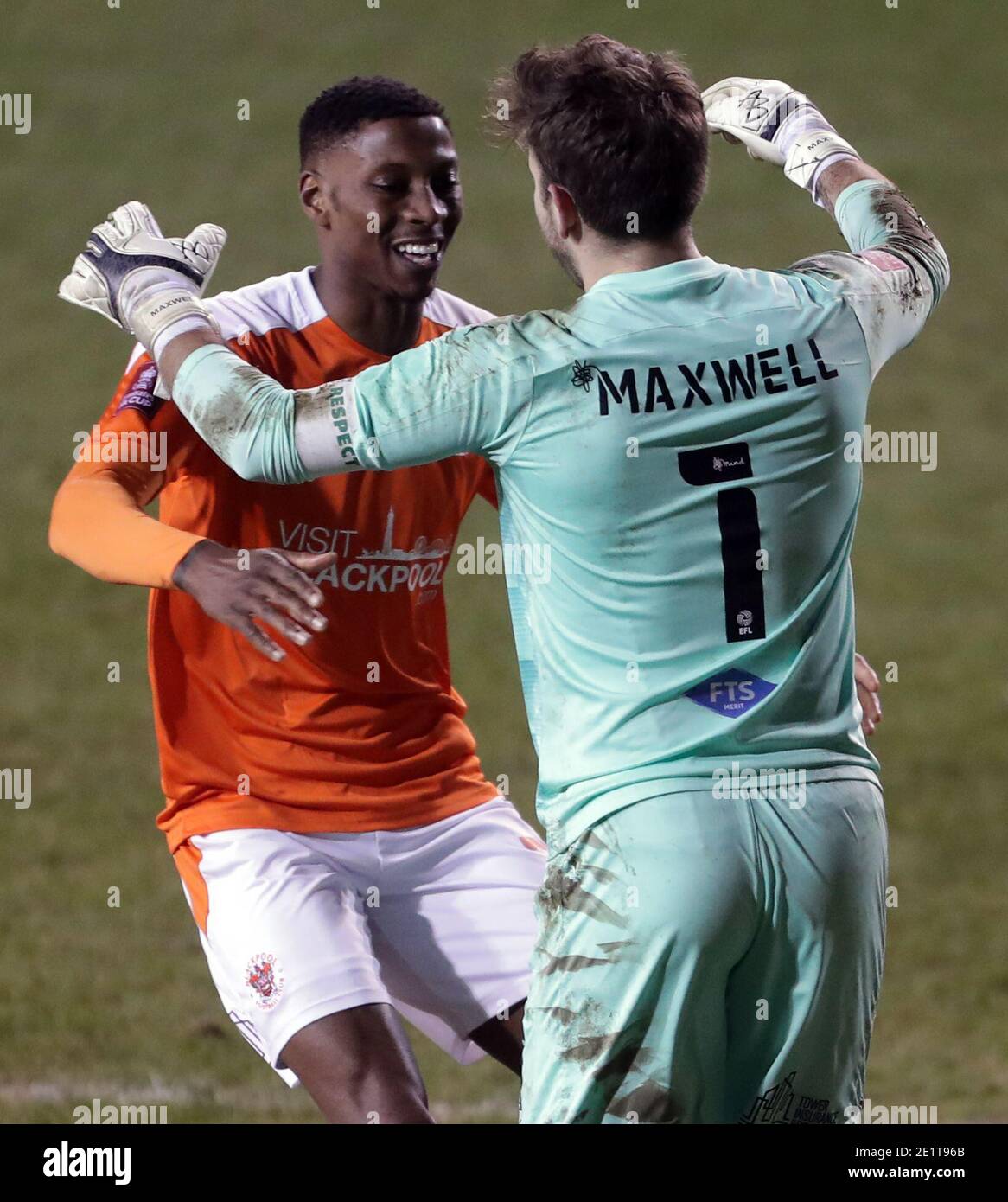 Chris maxwell blackpool penalty hi-res stock photography and images - Alamy