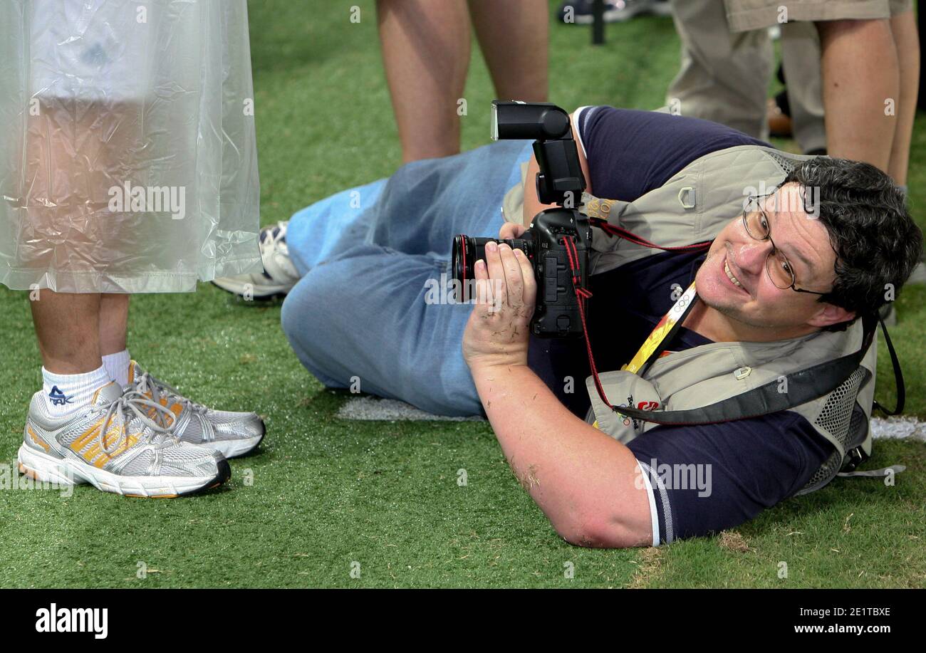 One of the World’s best known shoe photographers at work Stock Photo ...