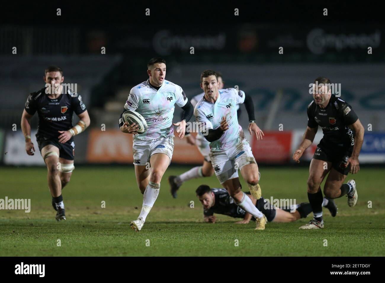 Ospreys rugby watkin hi-res stock photography and images - Alamy
