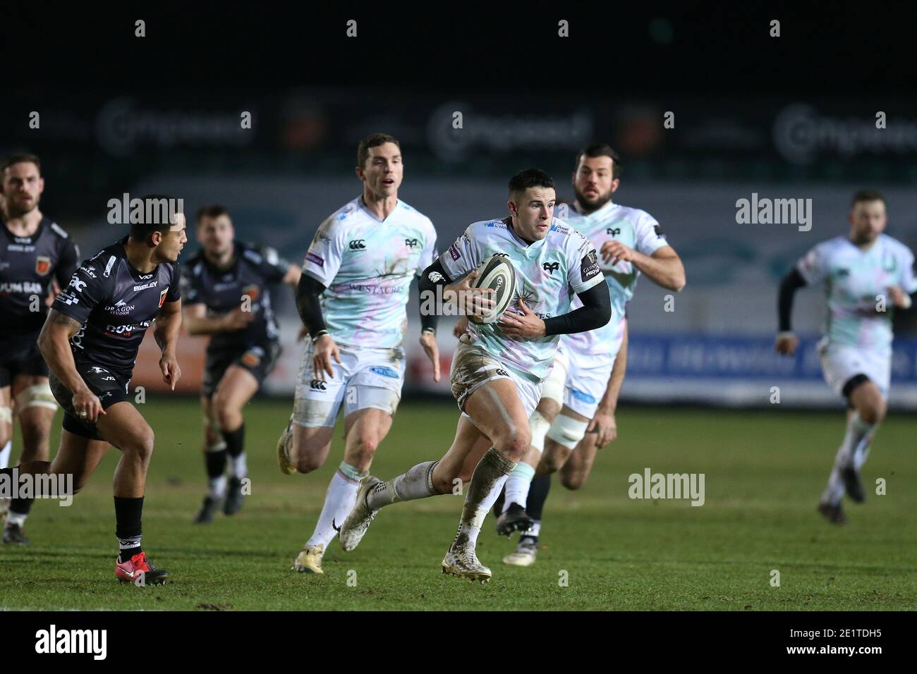 Ospreys rugby watkin hi-res stock photography and images - Alamy