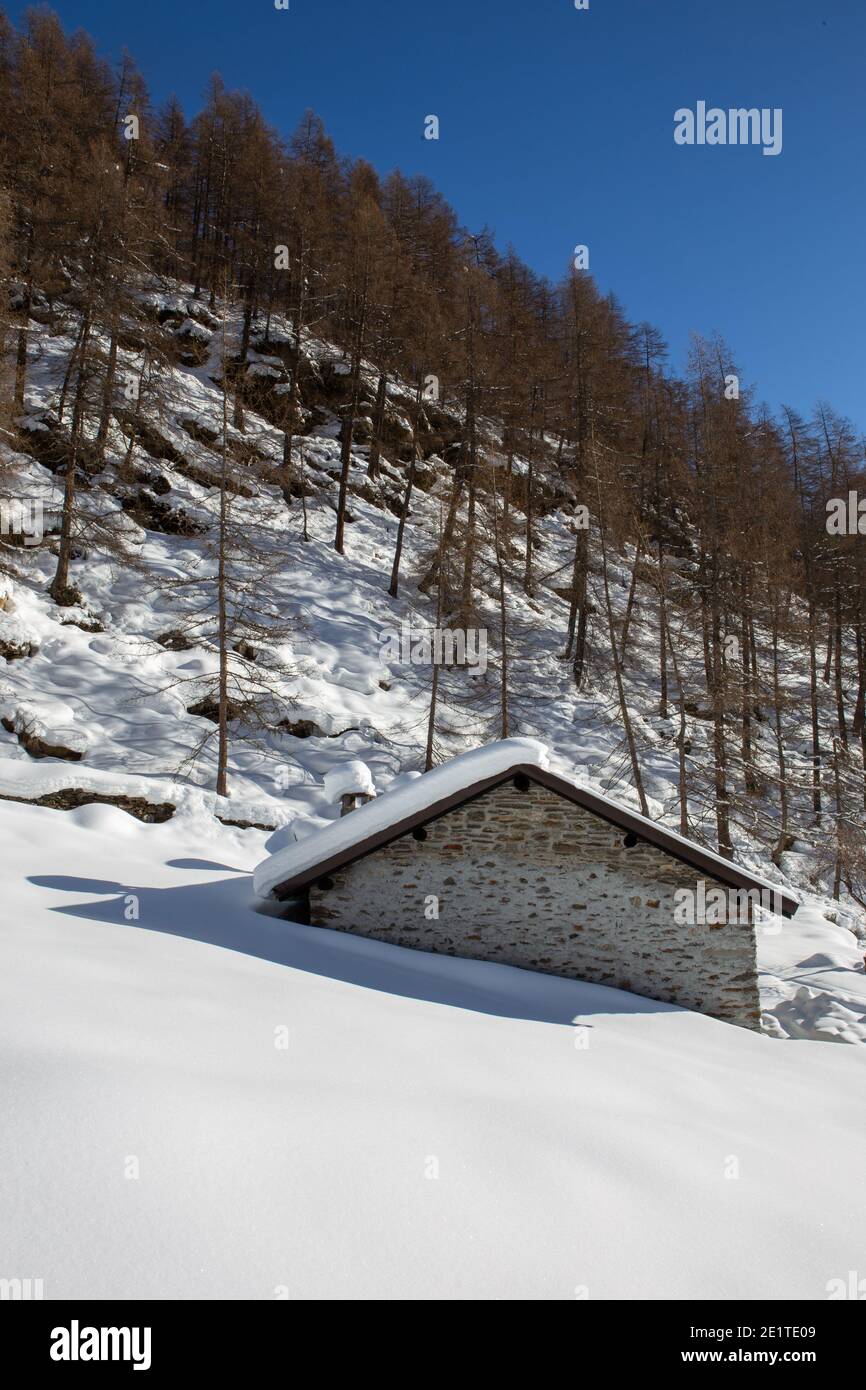 Mountain cottage in Valcamonica Stock Photo - Alamy
