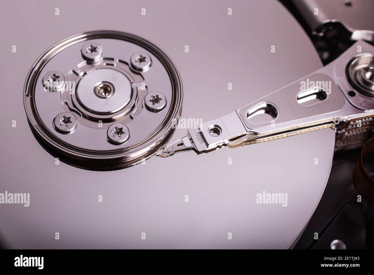Hard drive spindle hi-res stock photography and images - Alamy