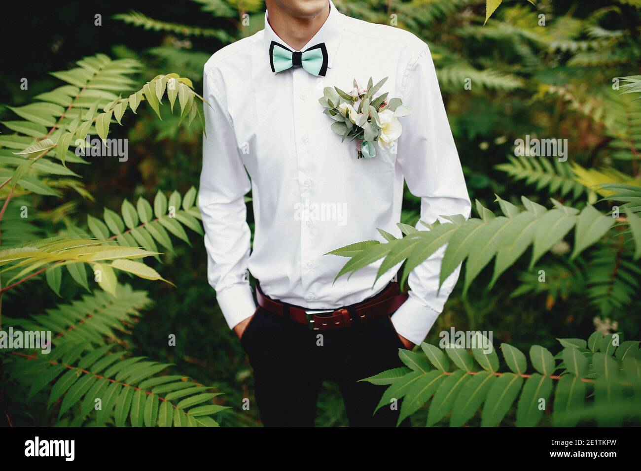 White bowtie hi-res stock photography and images - Alamy