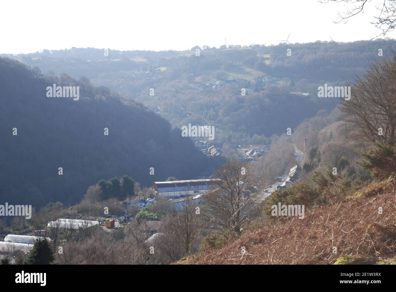 Looking down valley hi-res stock photography and images - Alamy