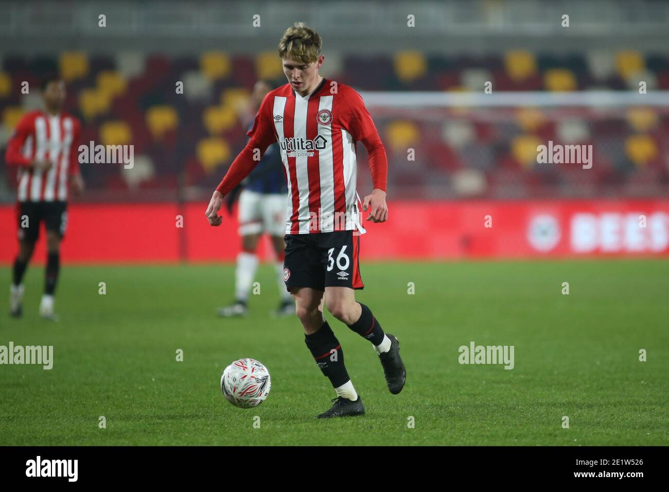 Fin stevens brentford hi-res stock photography and images - Alamy