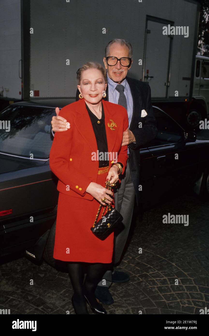 Coral browne hi-res stock photography and images - Alamy