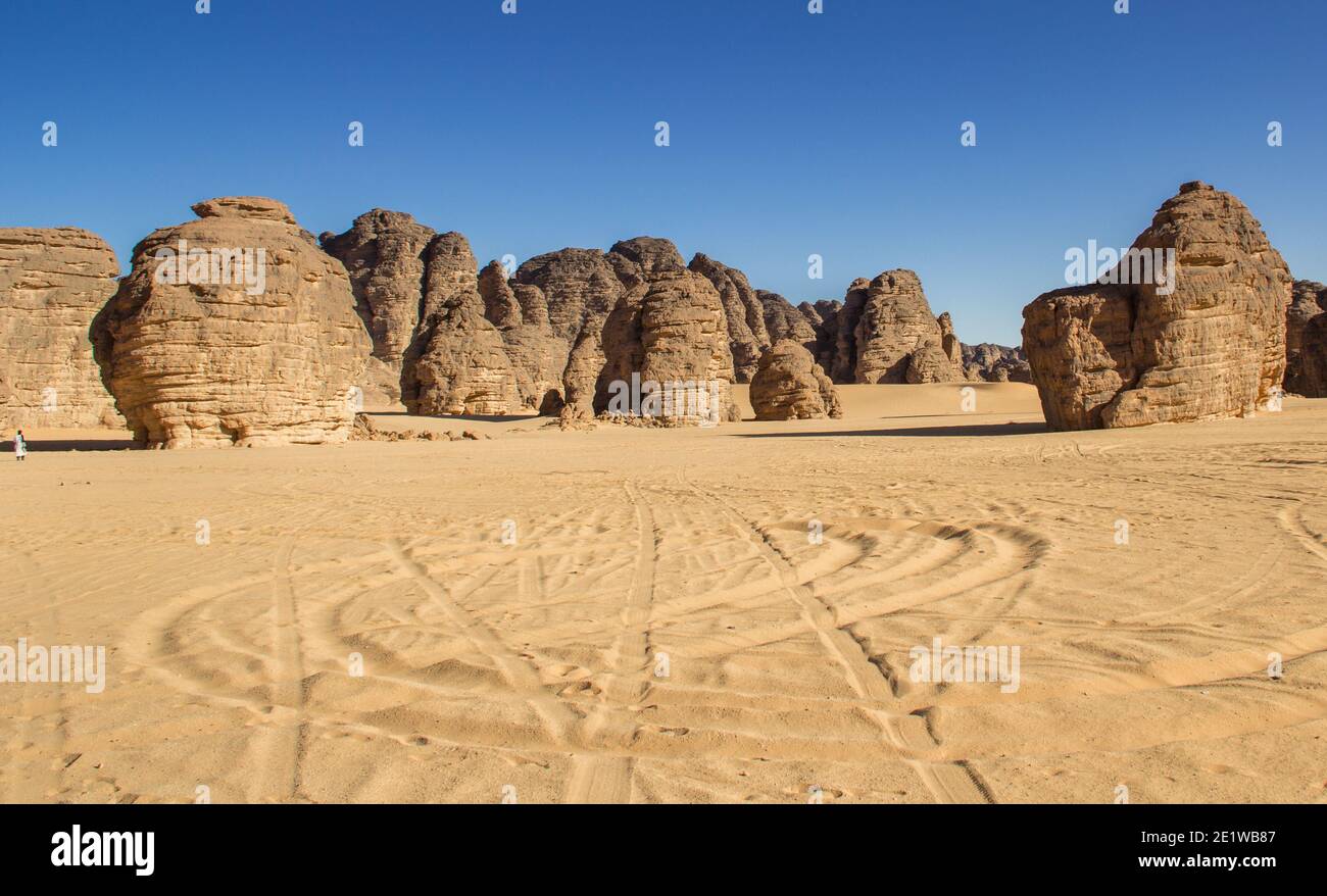 Algerian desert hi-res stock photography and images - Alamy