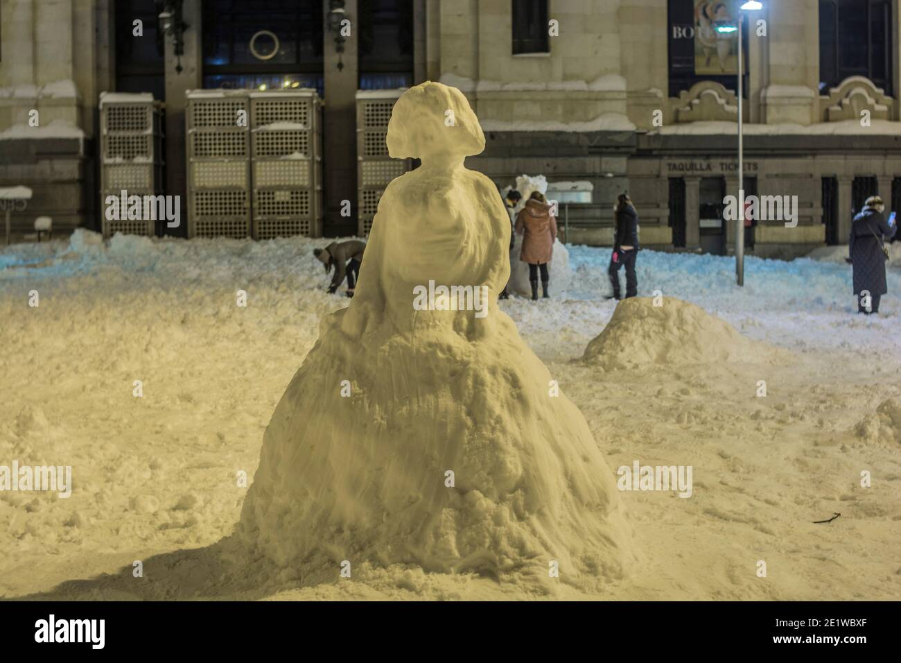 the streets of madrid full of snow after the storm filomena Stock Photo ...