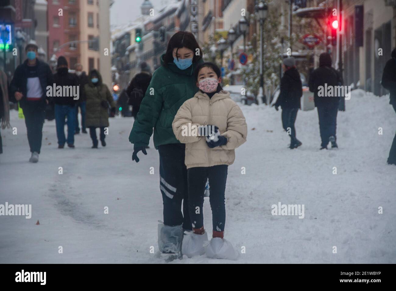the streets of madrid full of snow after the storm filomena Stock Photo ...