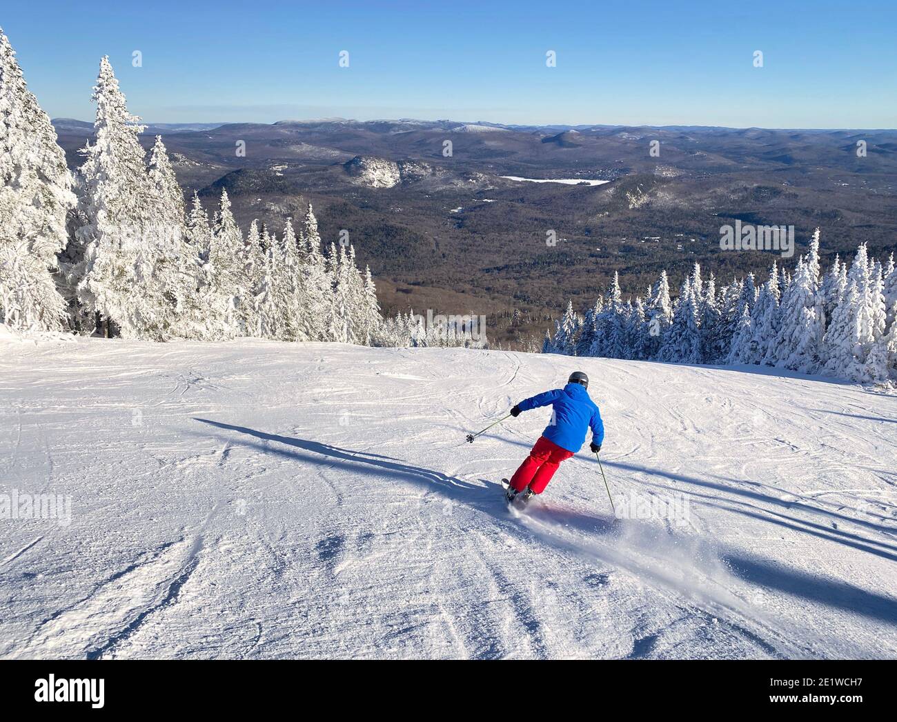 Skier in Mont Tremblant summit, Quebec, Canada Stock Photo - Alamy