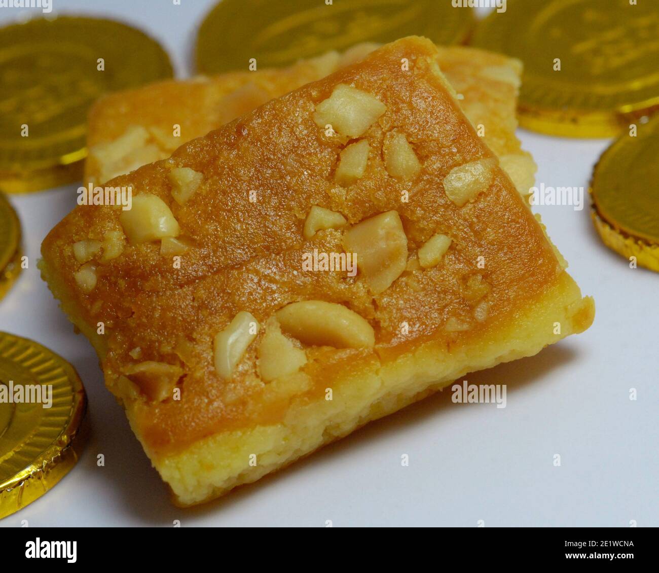 Caramel bar hi-res stock photography and images - Alamy