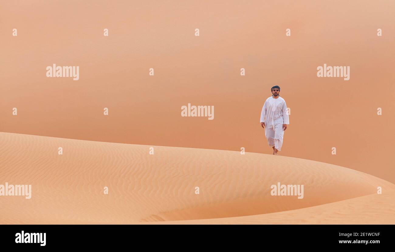 Kandoura uae hi-res stock photography and images - Alamy