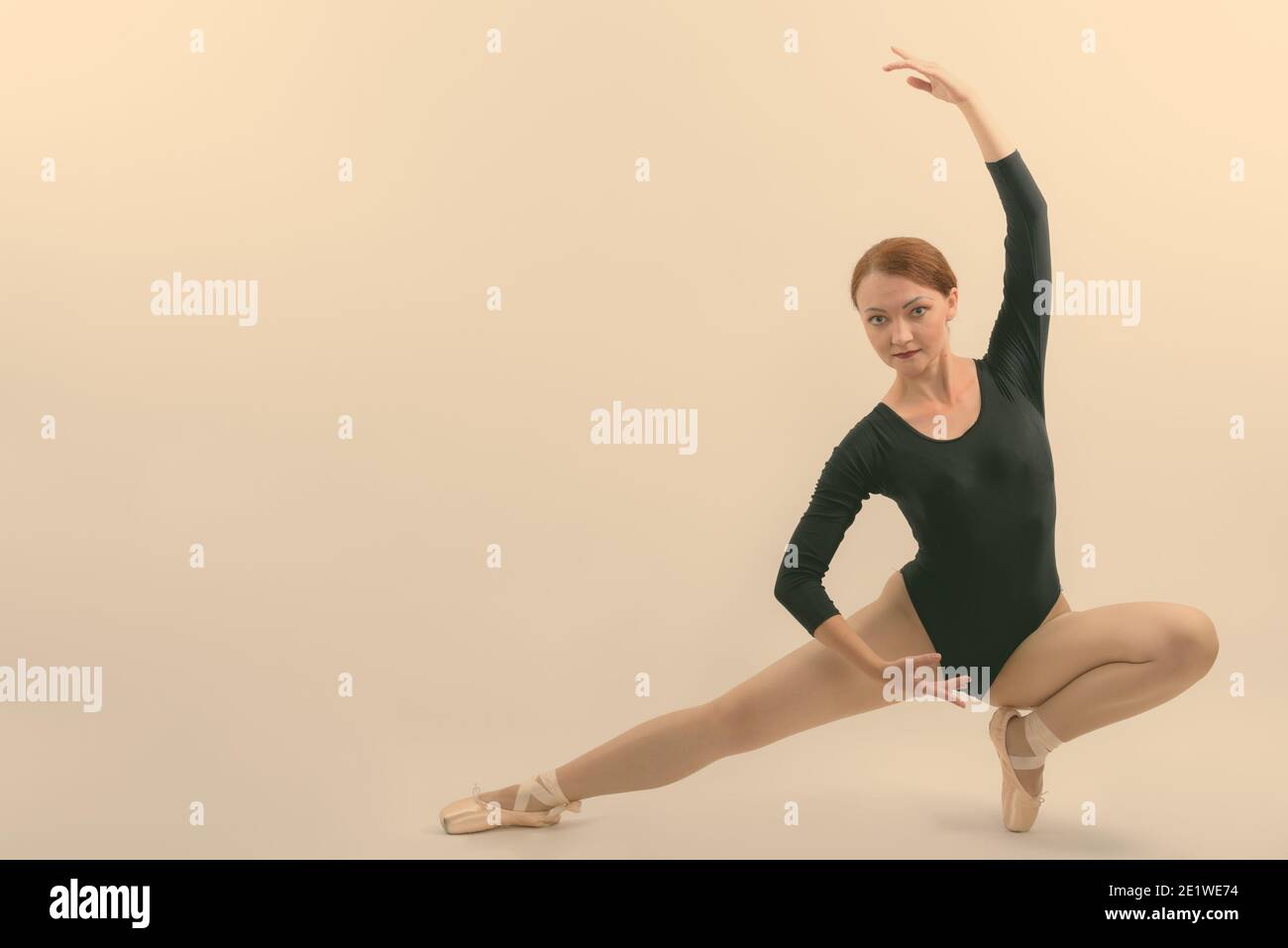 Dance floor background hi-res stock photography and images - Alamy