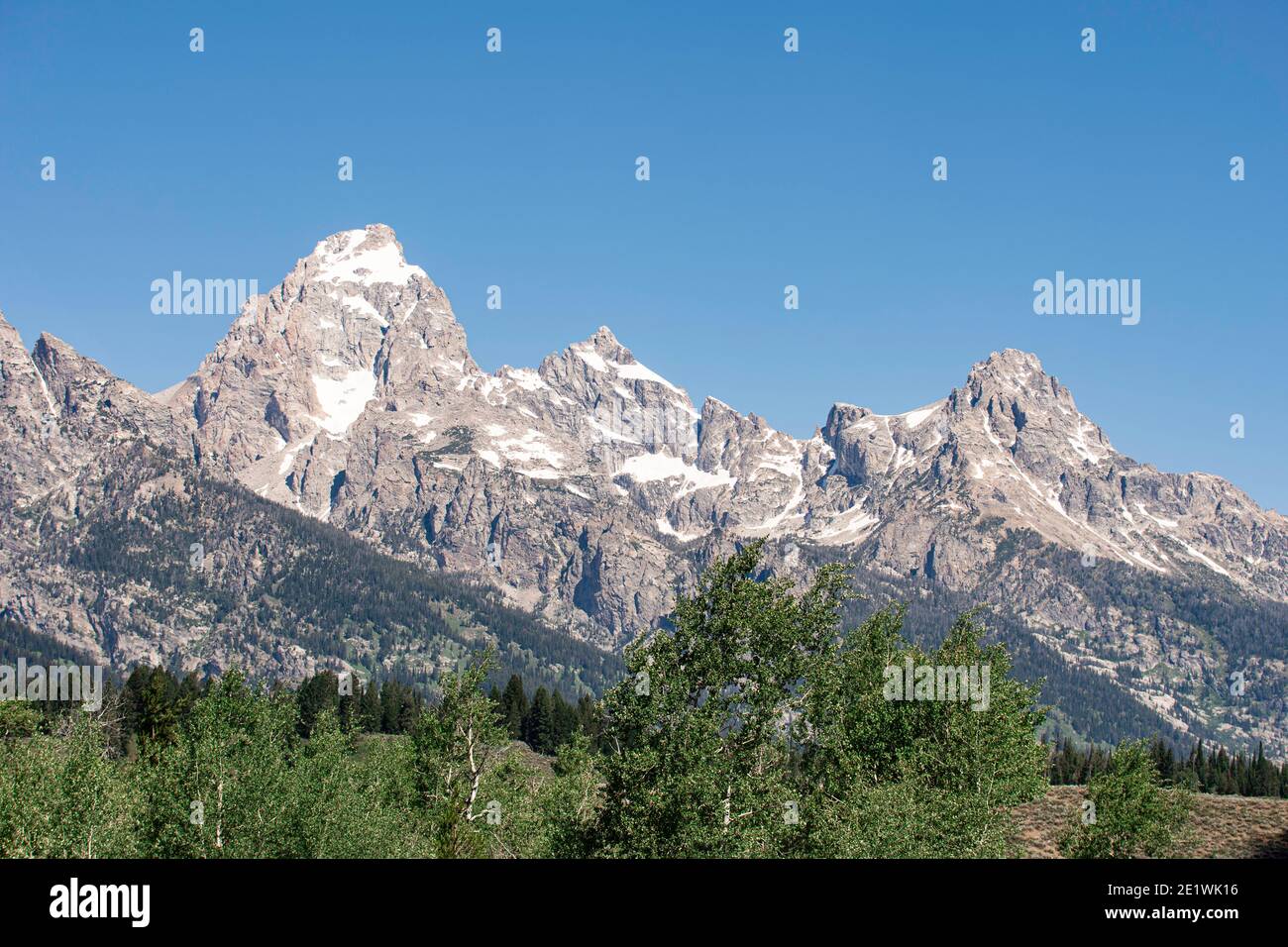 Jagged mountain hi-res stock photography and images - Alamy