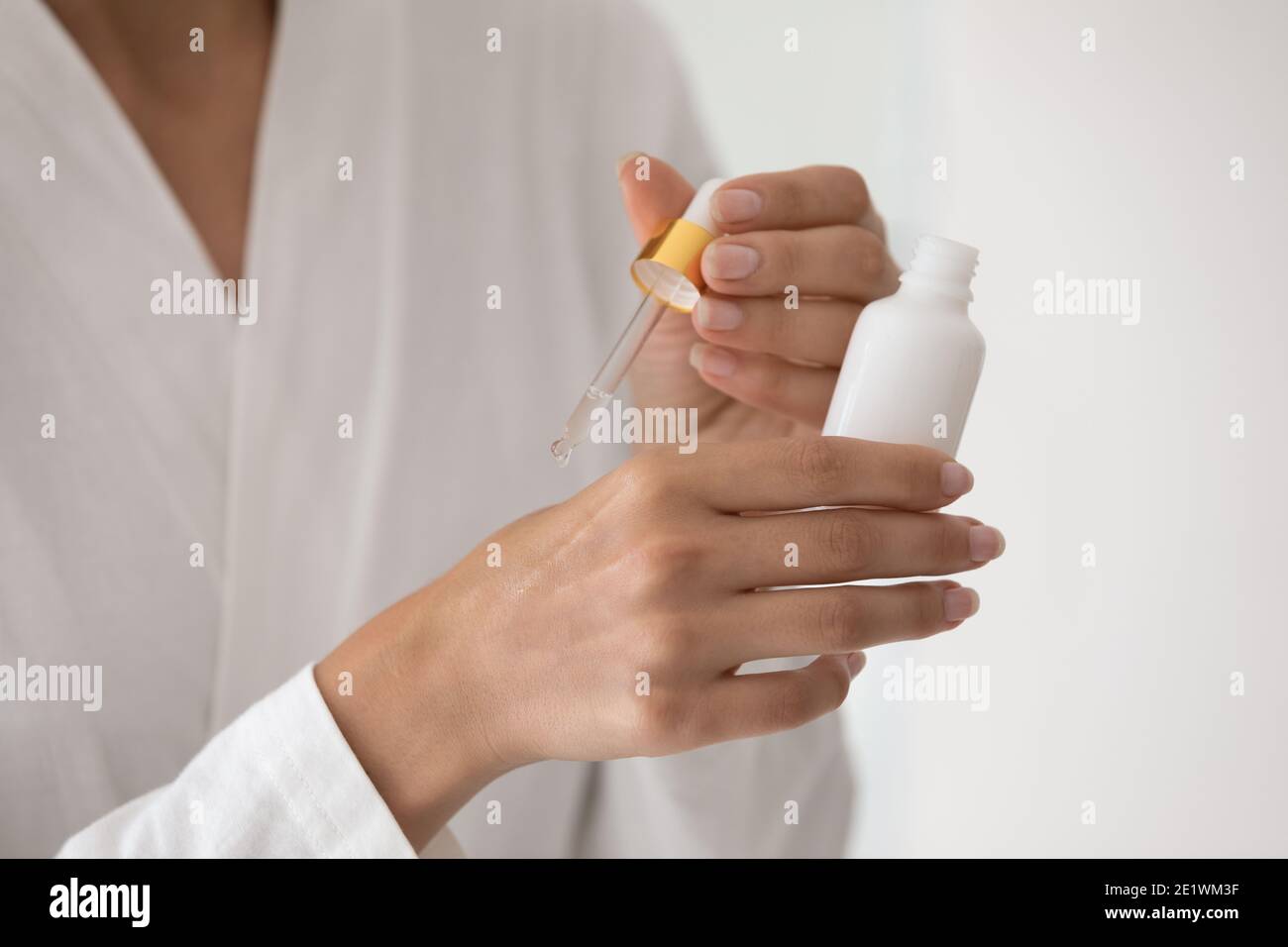 Apply serum hi-res stock photography and images - Alamy