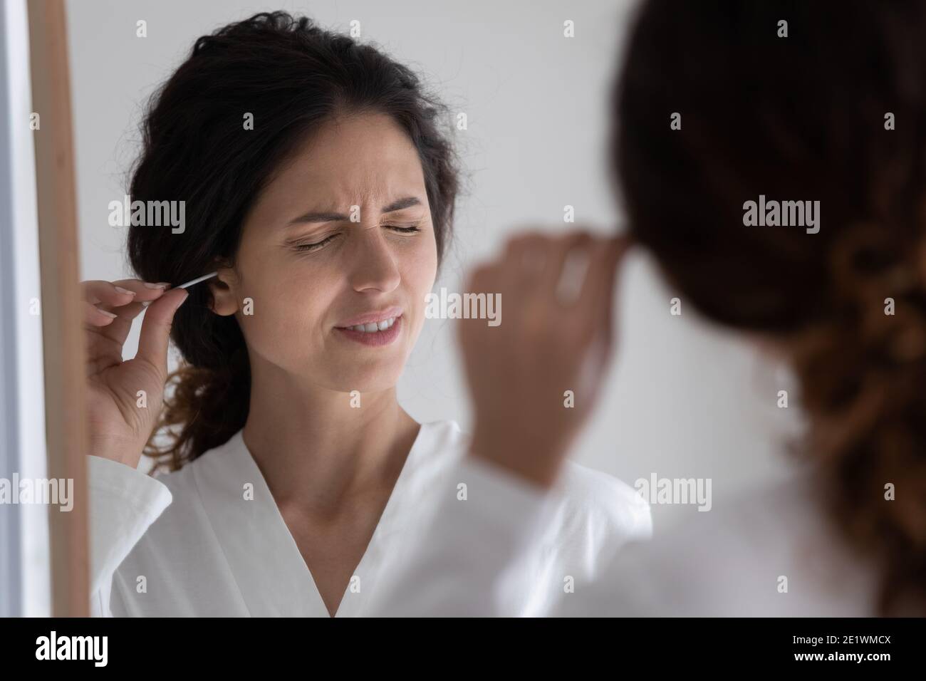 Woman clean hi-res stock photography and images - Alamy
