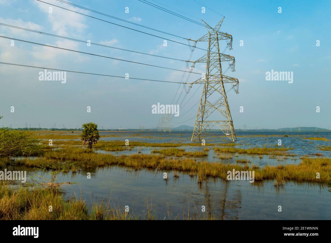 Electric bulk power transmission hi-res stock photography and images ...