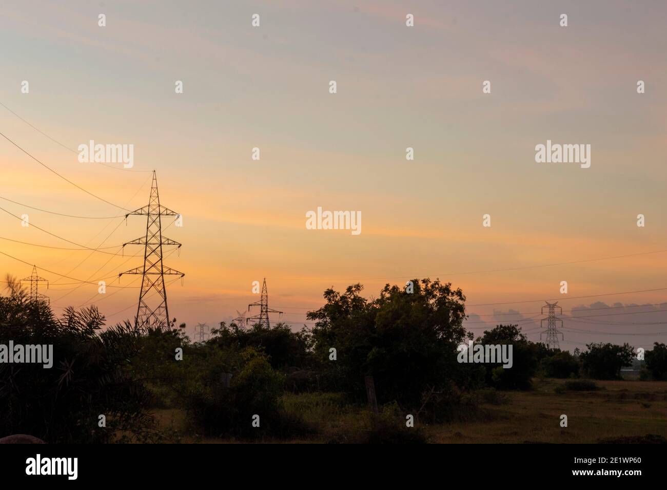 Electric bulk power transmission hi-res stock photography and images ...