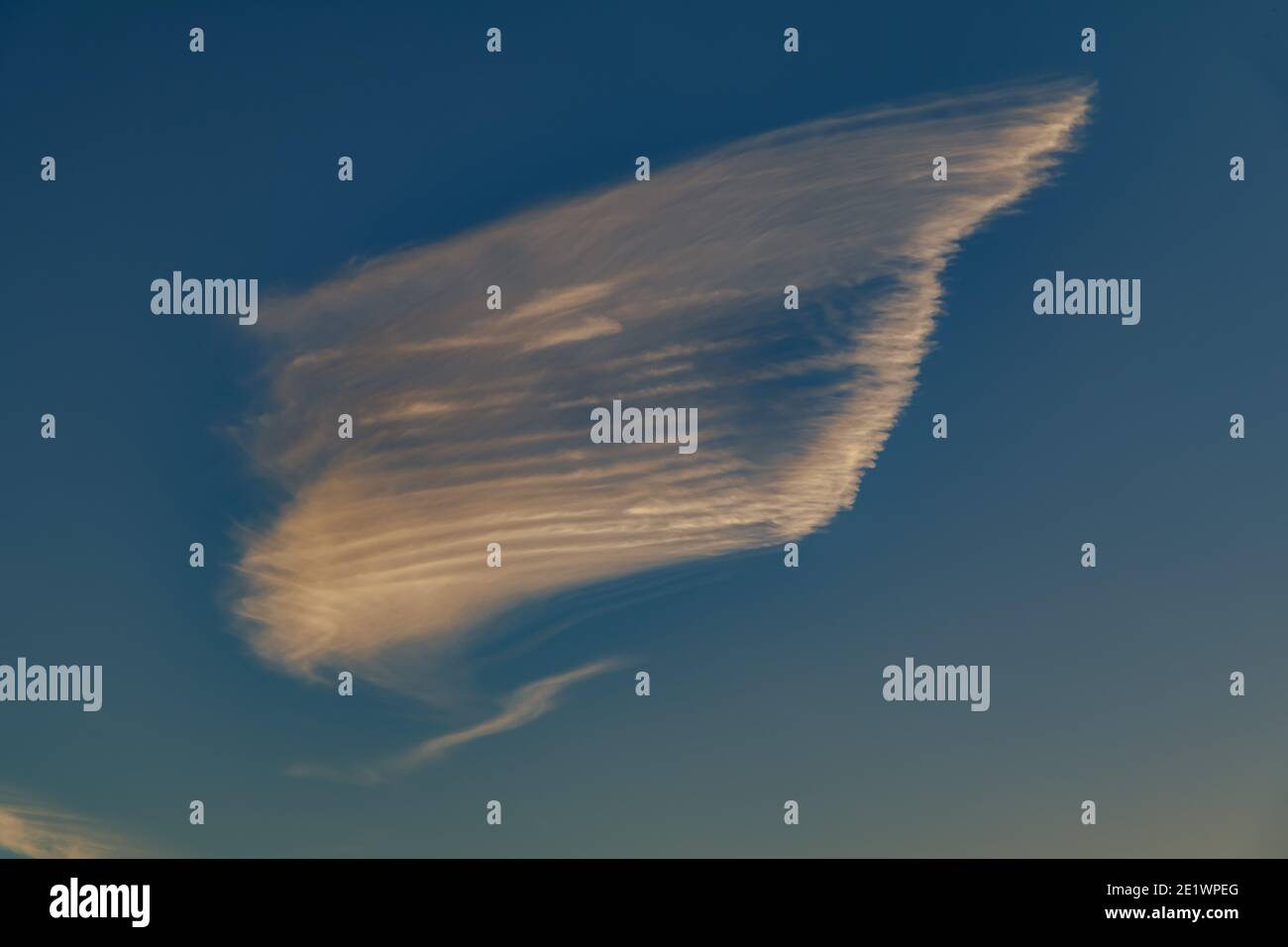 Cloud formation hi-res stock photography and images - Alamy