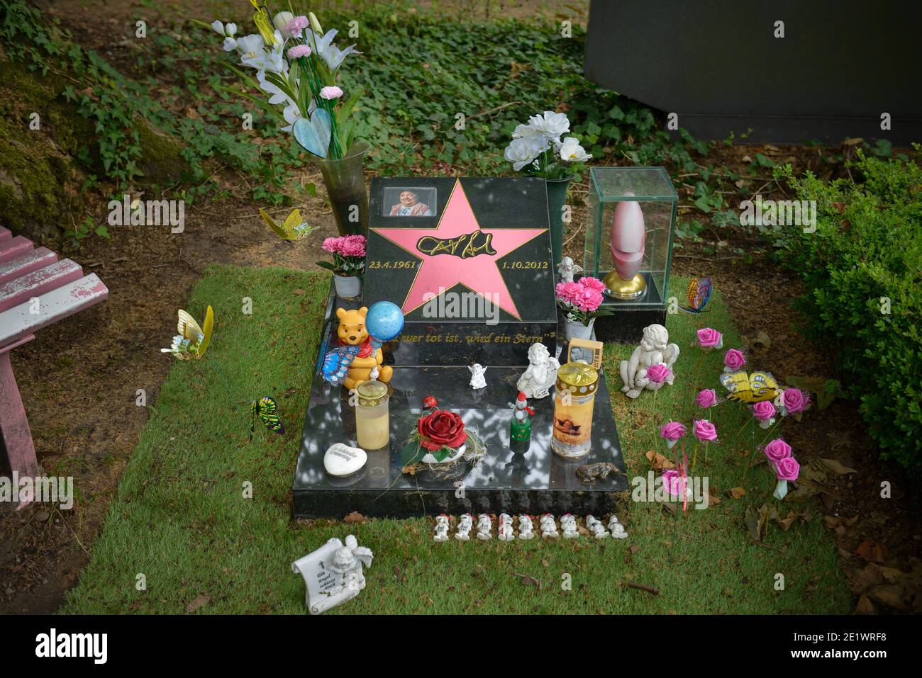 Grab, Dirk Bach, Melaten-Friedhof, Aachener Strasse, Lindenthal, Koeln ...