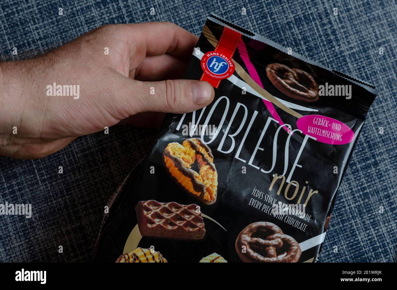 Hans Freitag's Noblesse Noir, Assortment of Biscuits & Wafers Dark ...
