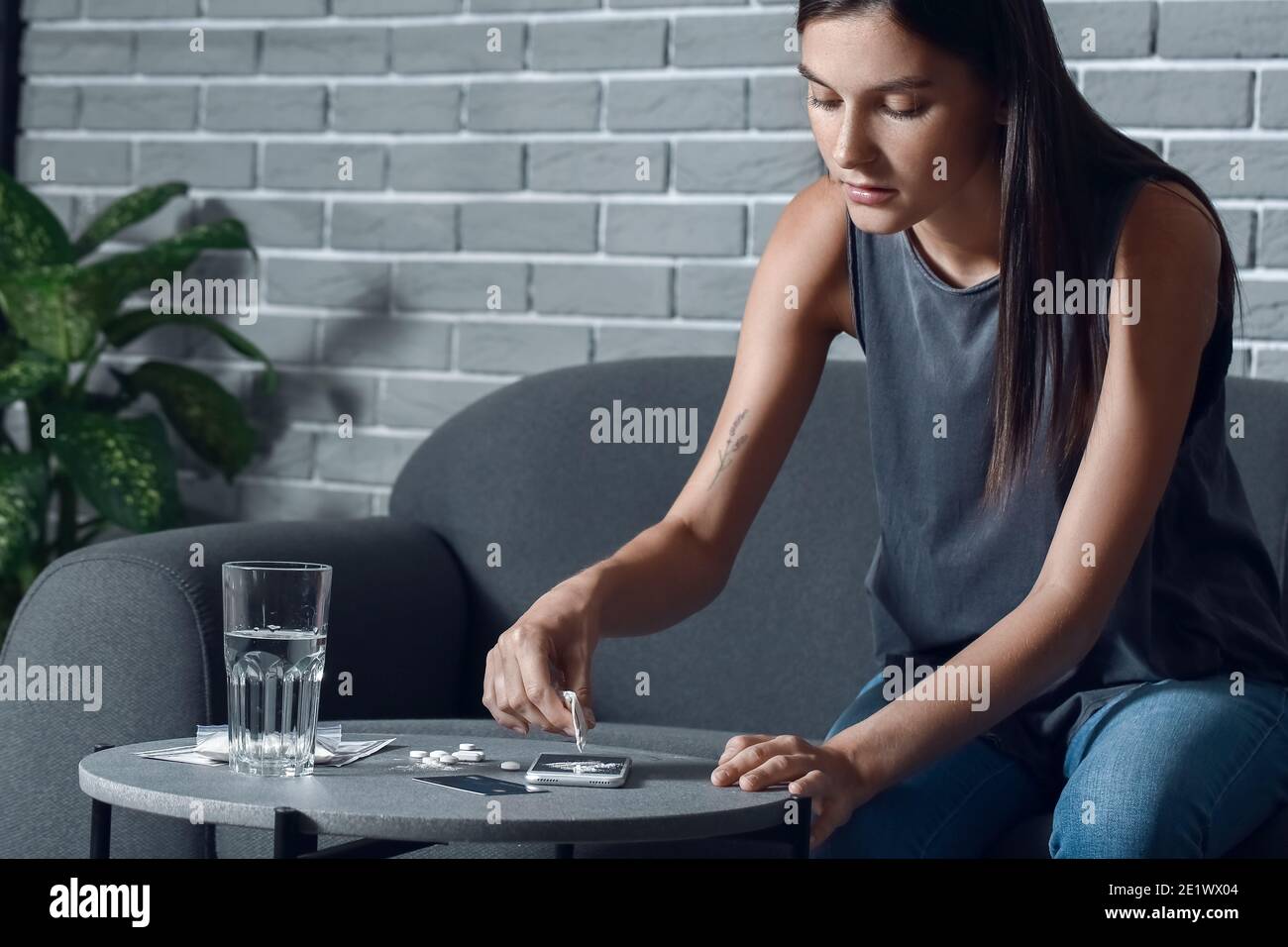 Withdrawals drugs hi-res stock photography and images - Alamy