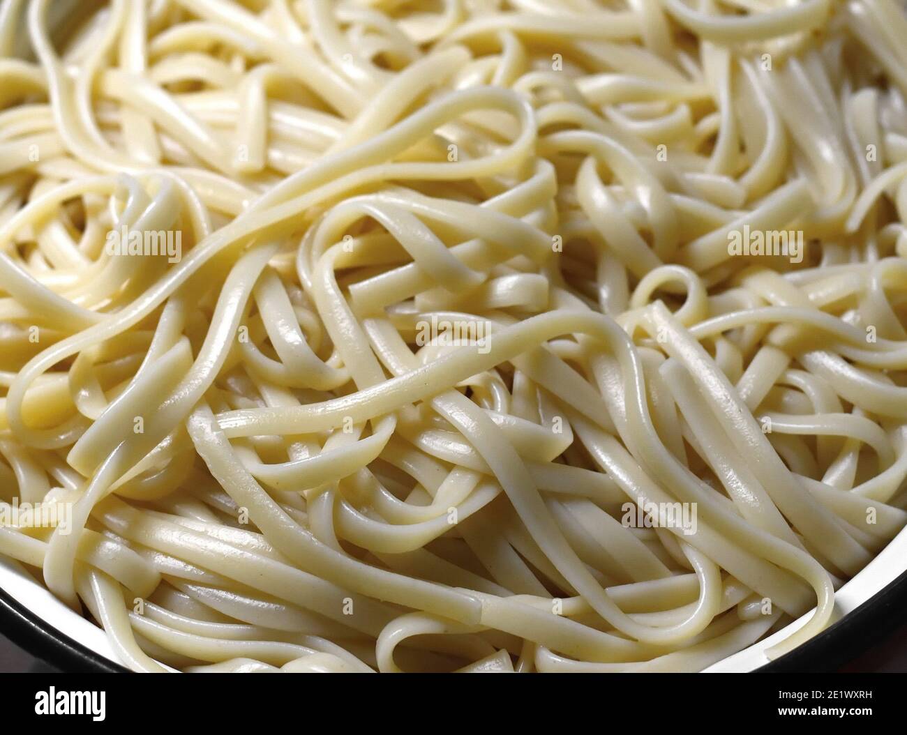 Spaghetti - Plain Italian spaghetti pasta background Stock Photo - Alamy